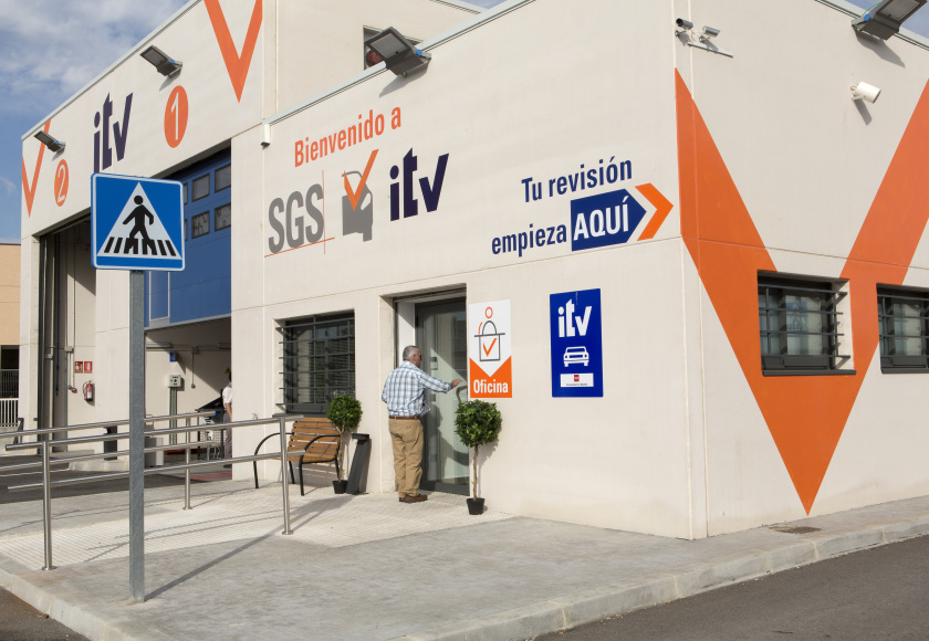 ¿Cómo funciona la ITV? Pasos para pasarla con éxito | SGS ITV